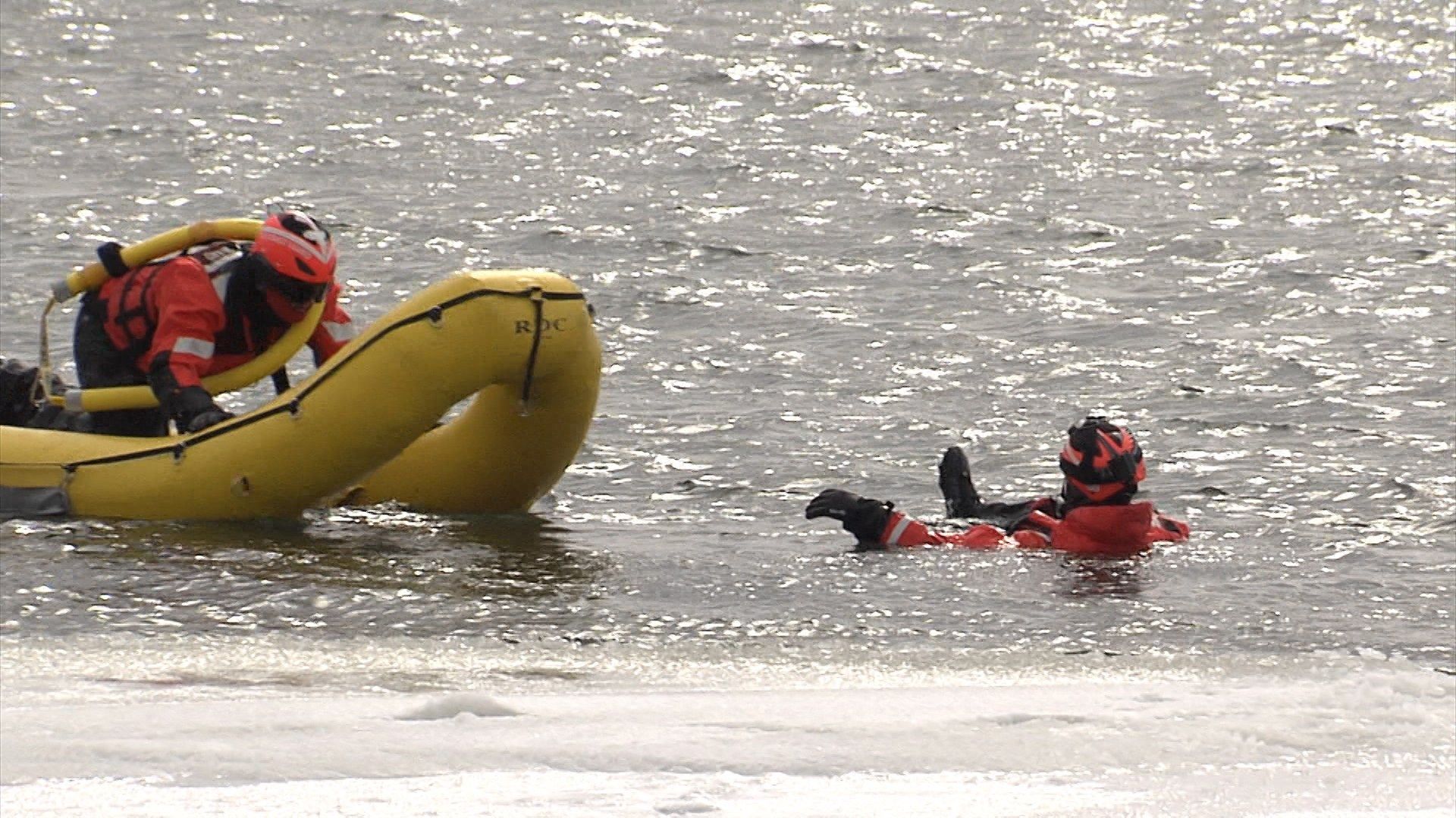 U.S. Coast Guard Erie Practices Ice Rescue Training - Erie News Now ...