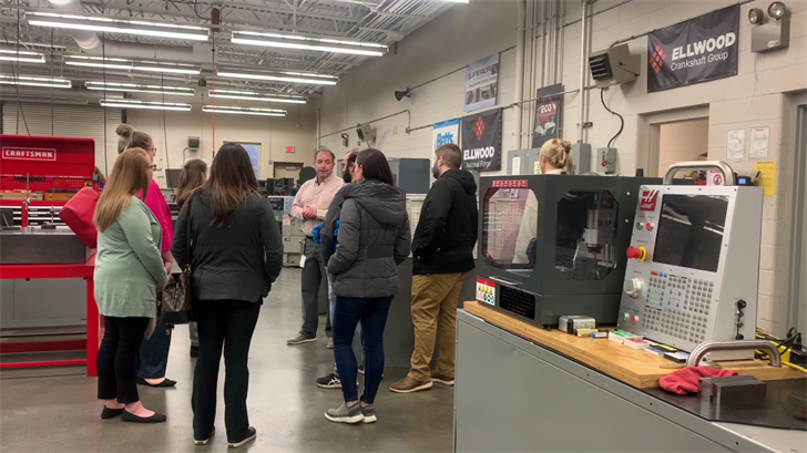 Warren County Career Center Teams Up With Leadership Warren County ...